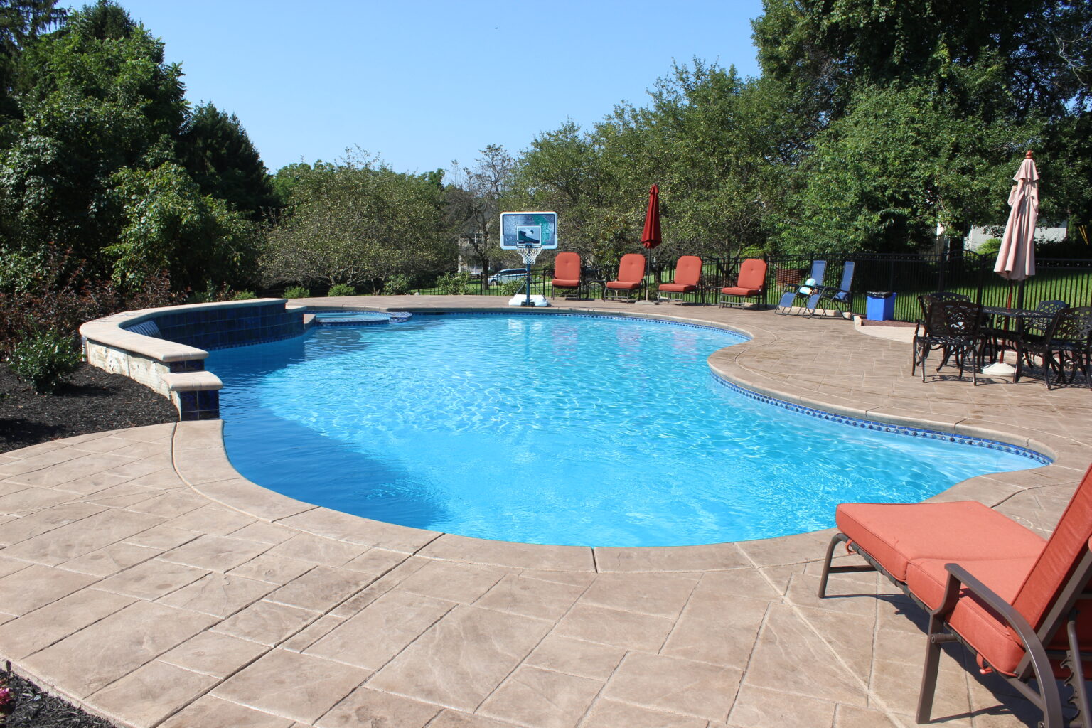 3 Tips To Prevent Pool Water On The Floor - Scott Payne Custom Pools